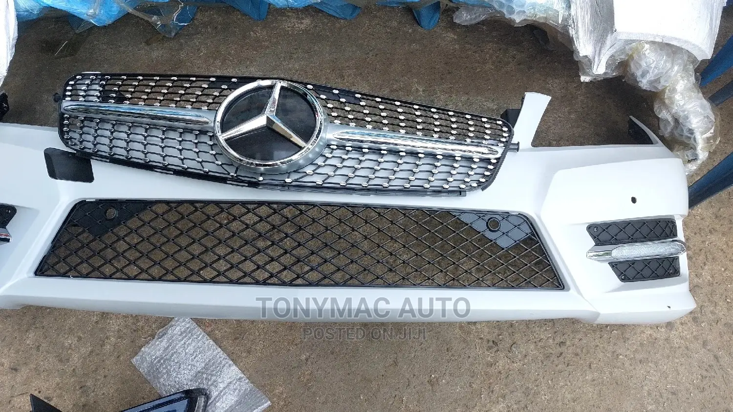 Mercedes-Benz C300 2013 Front Bumper,Front Grille in Mushin - Vehicle ...