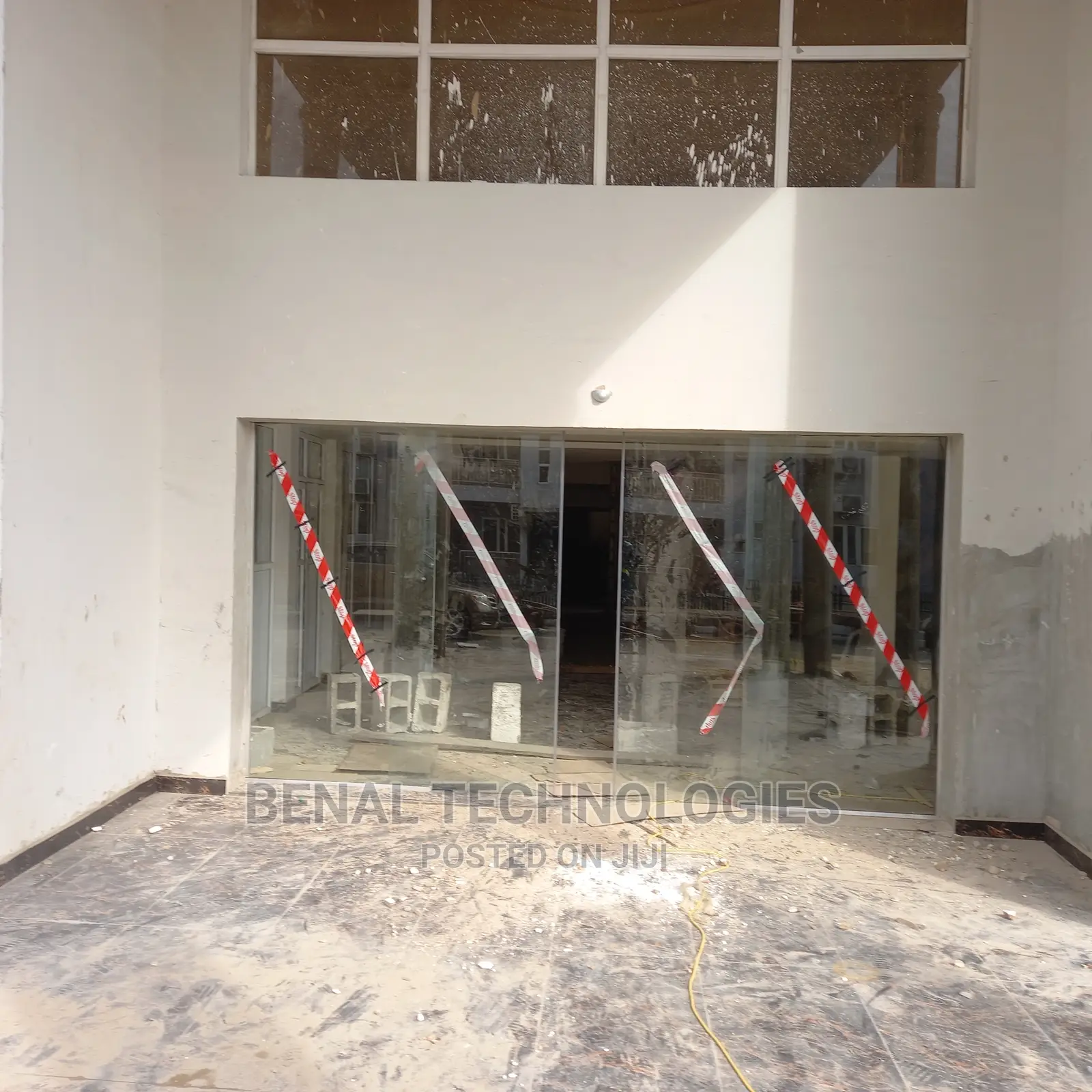Frame / Frameless Auto Sensor Door in Ikeja, Standard in Ikeja ...