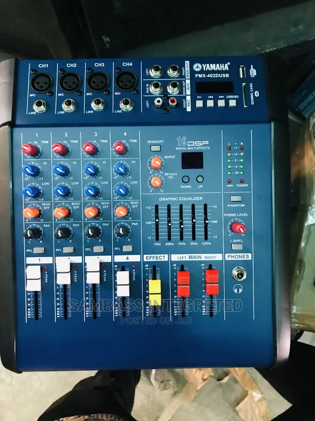 Professional PMX402DU 4-Channel Powered Mixer With Built-in