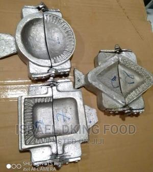 Quality Pie Moulders (Meat Pie, Fish Pie and Chicken Pie) in Victoria ...