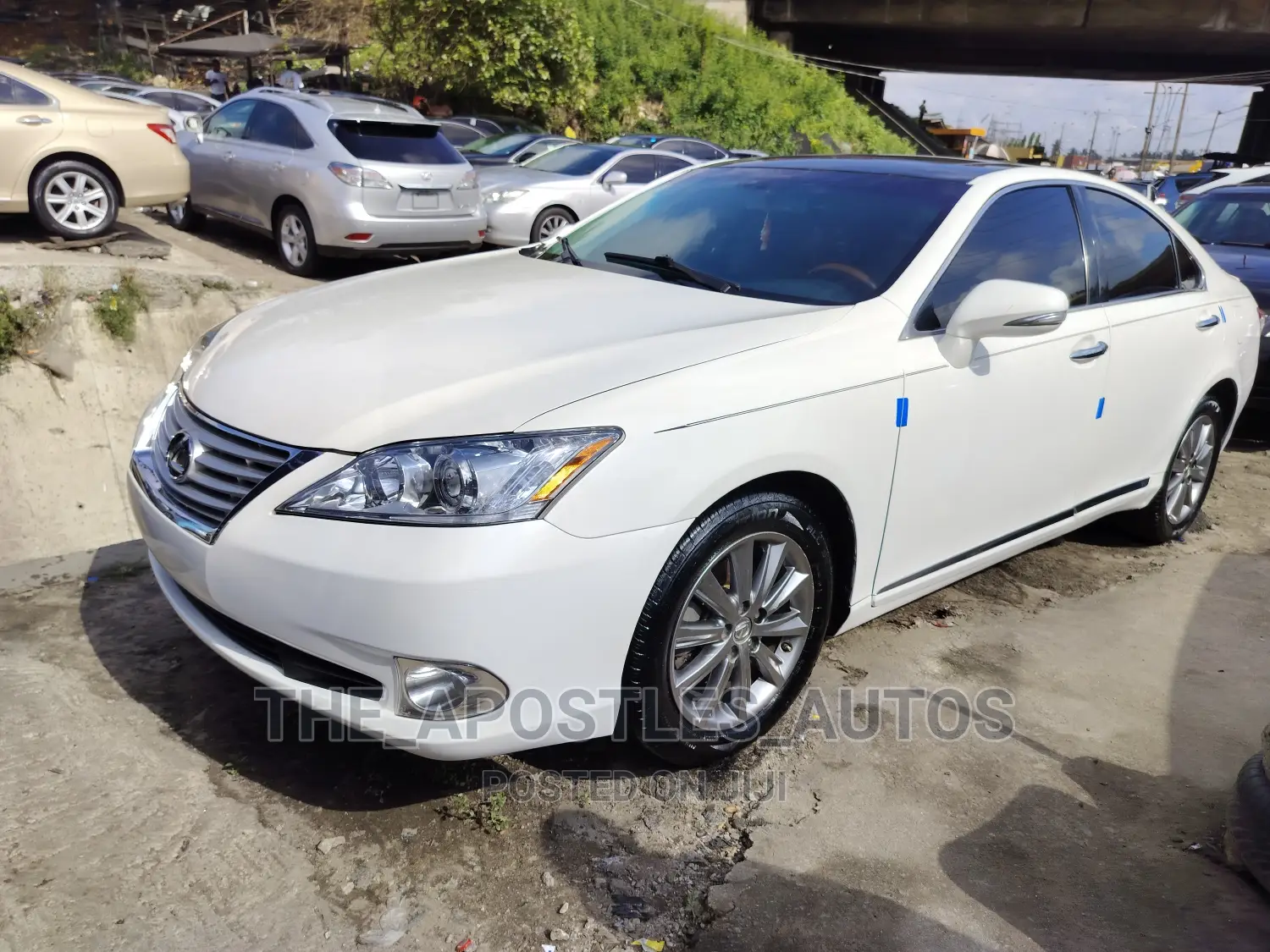 Lexus ES 350 2011 White in Apapa - Cars, The Apostle | Jiji.ng