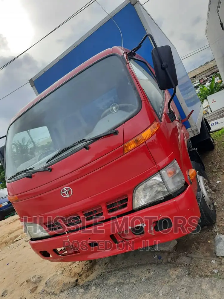 Toyota Dyna New Model Container Diesel Engine in Apapa - Trucks ...