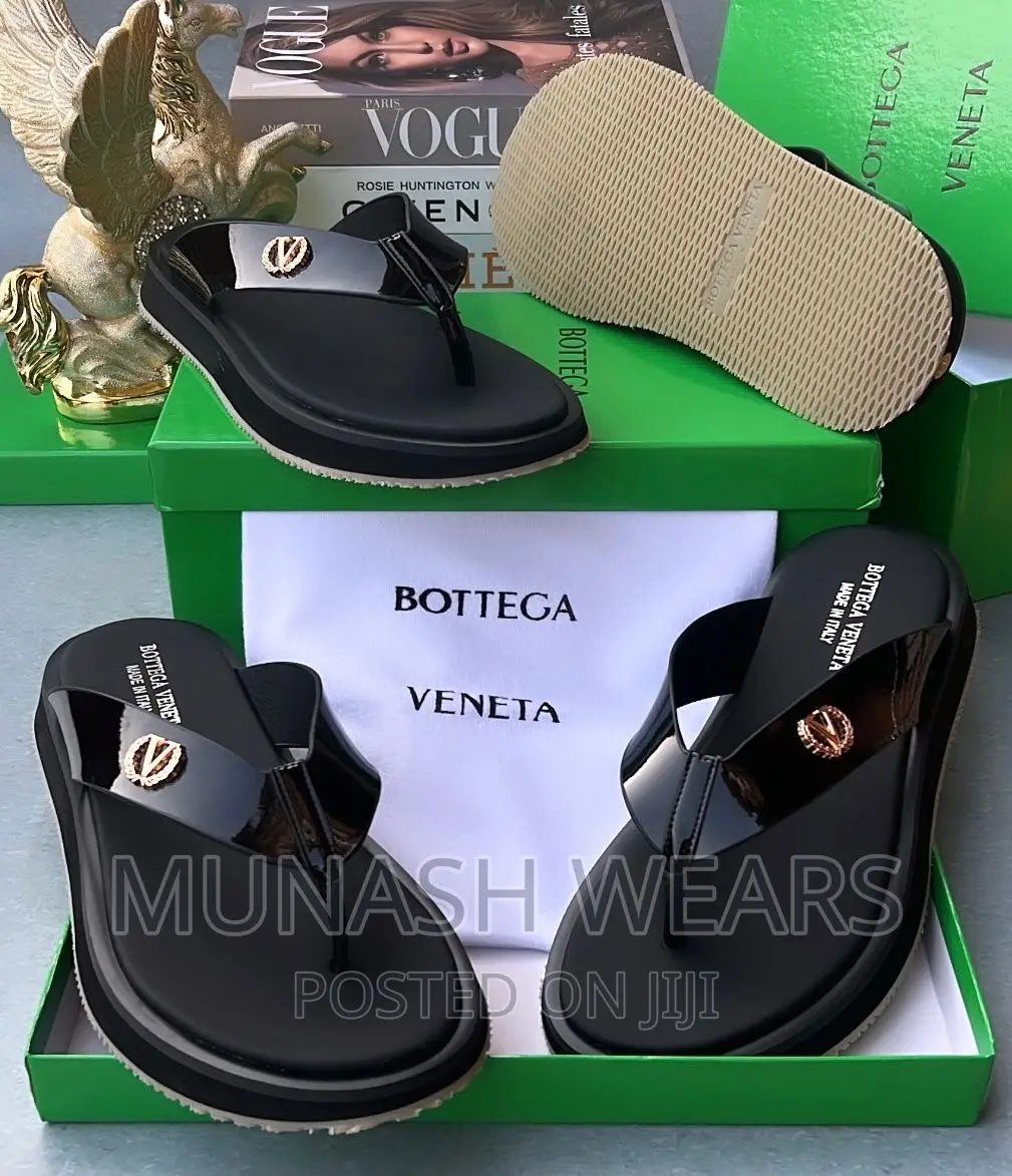Bottega Venetta Leather Slipers in Ikeja - Shoes, Munash Wears | Jiji.ng