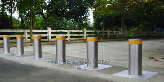 Remote Control Driveway Security Posts Retractable Security Bollards in ...