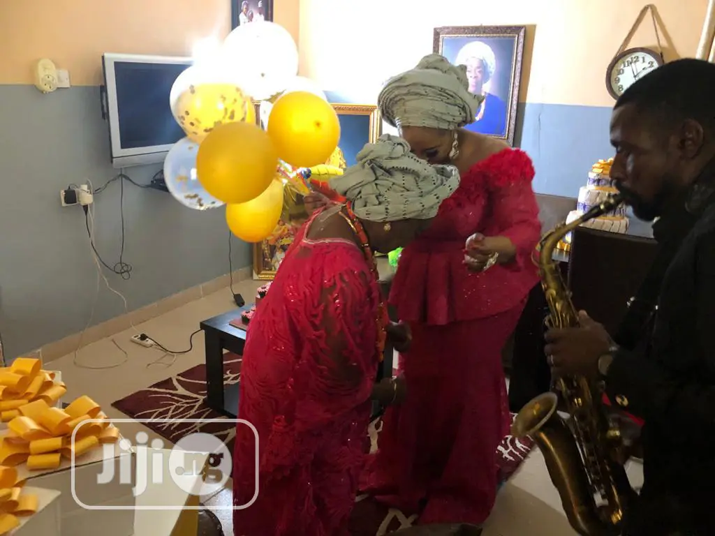 Birthday Surprise/Smooth Saxophone Cocktail/Surprise Package in Ilupeju ...